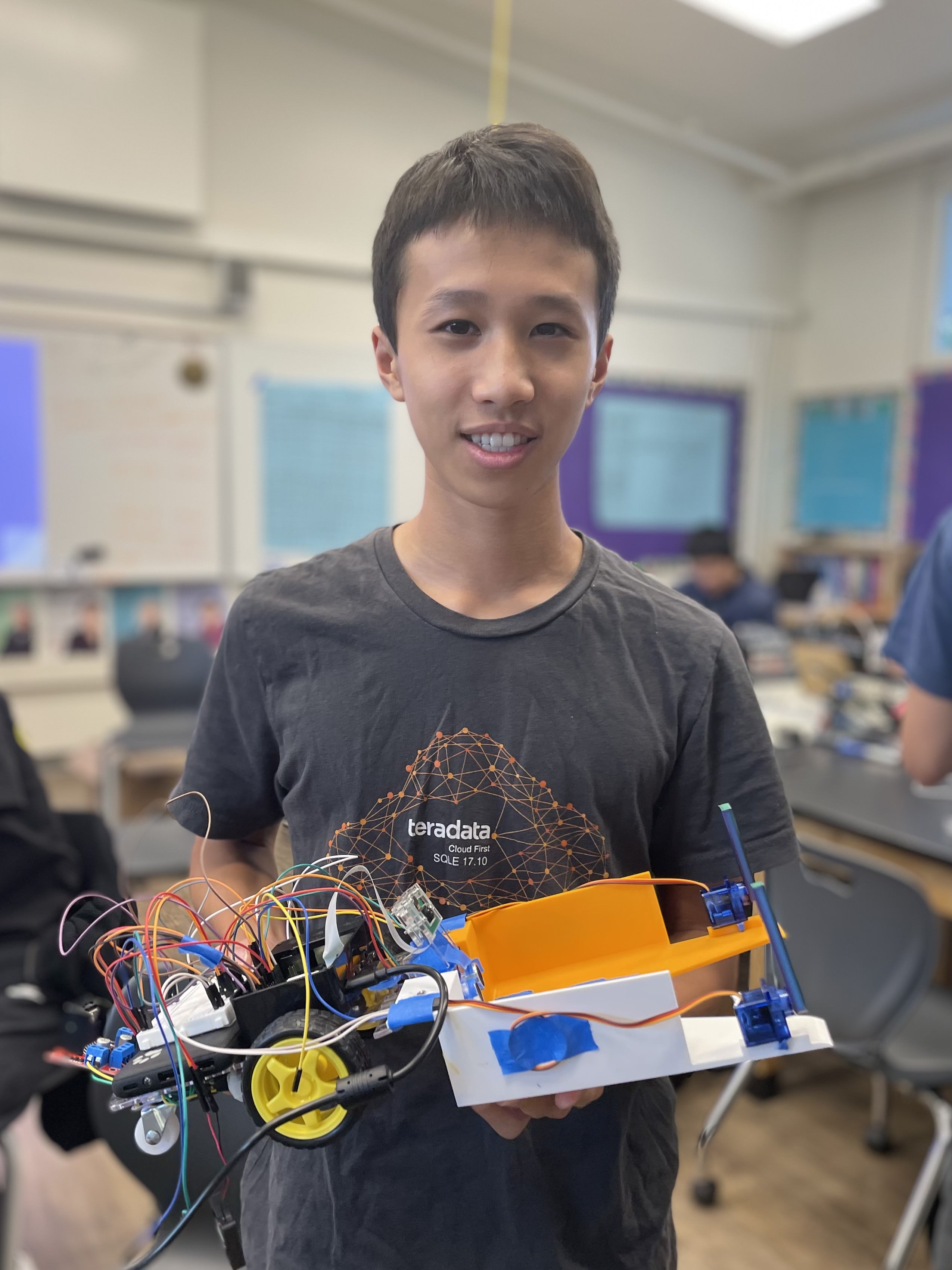 Ball Tracking Robot | BSE_ZacharyYeung_Portfolio